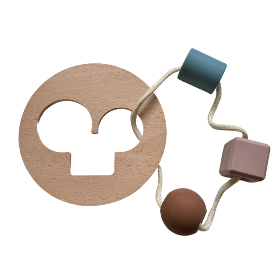 Ains and LJ Wood Threading Toy | Bitsy Boxes